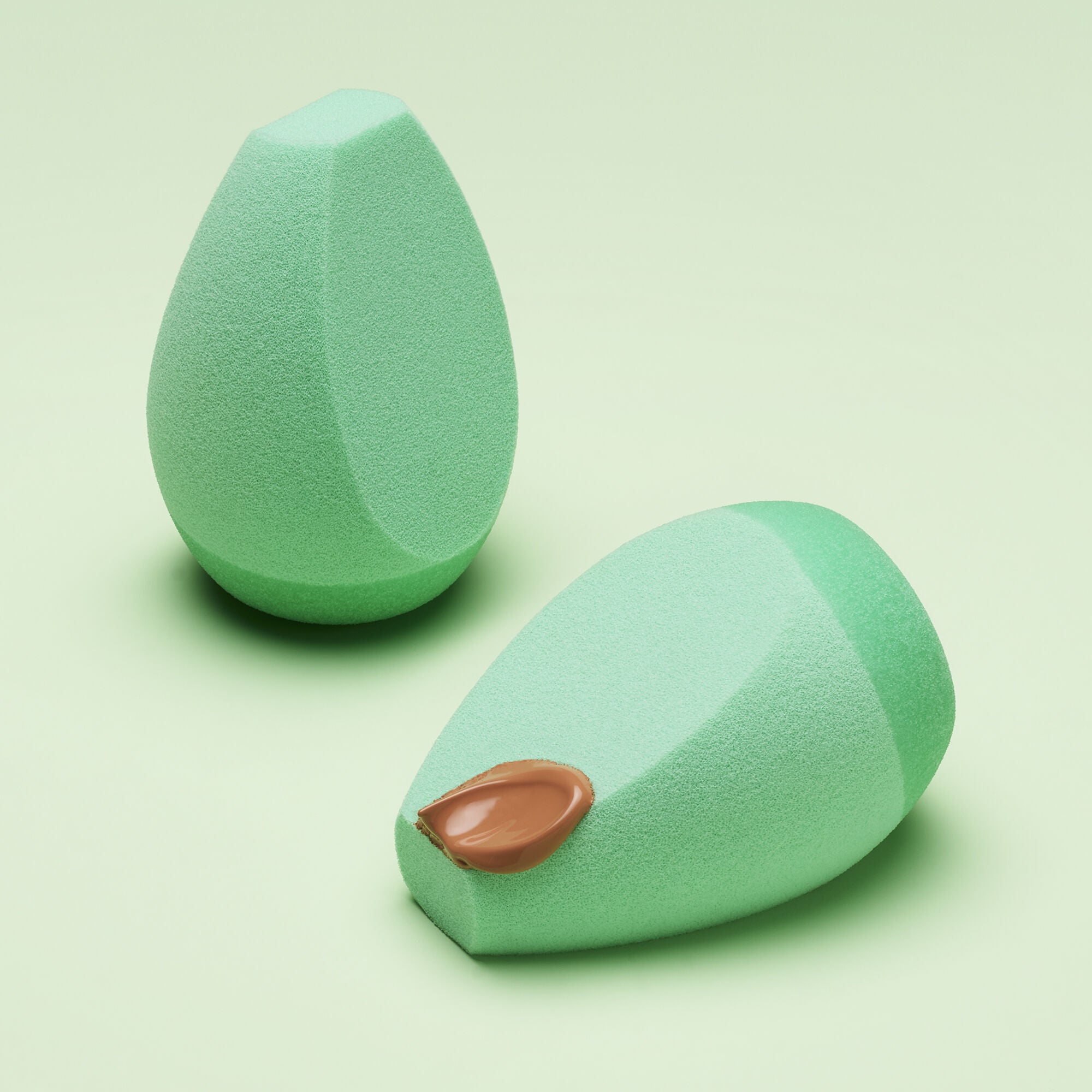 Angled Silicone Blending Face Sponge | e.l.f. Cosmetics UK